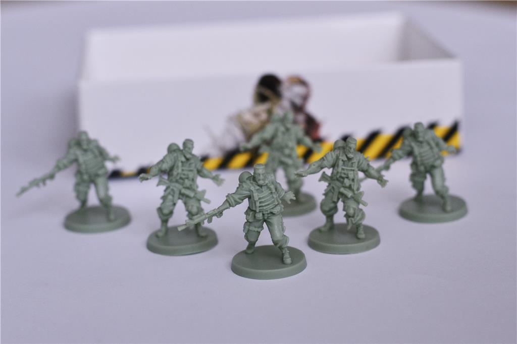 Pakiet Nieumarłych Zombicide: Fort Hendrix + Zombie Soldiers